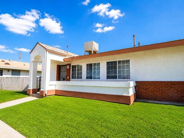 1412 E 11th St, Bakersfield, CA 93307