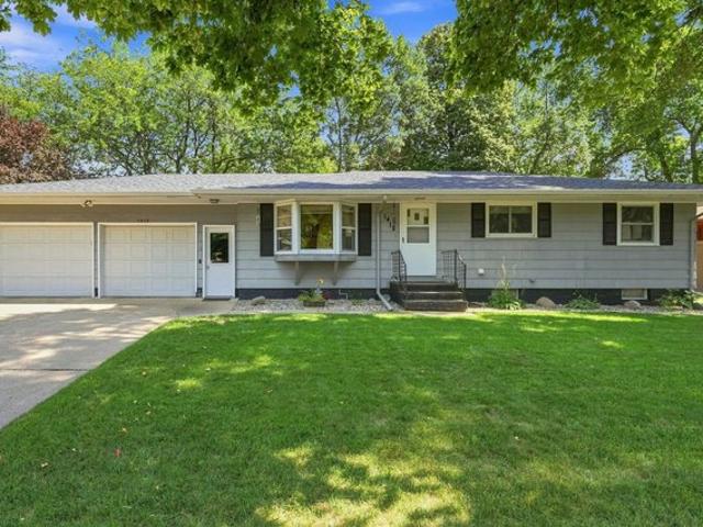 1412 Elm Ave N, Glencoe, MN 55336