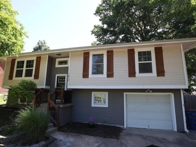 1412 Fir St, Eudora, KS 66025