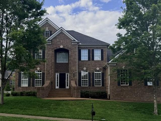 1412 Leeds Dr E, Franklin, TN 37067