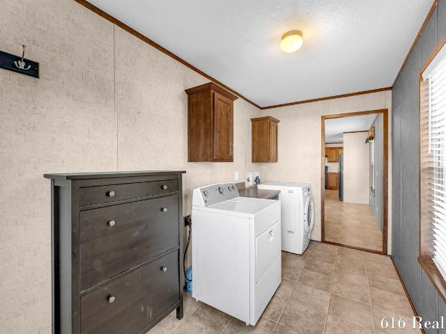 1412 Red Oak Lane