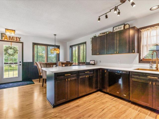 1412 th Avenue SW