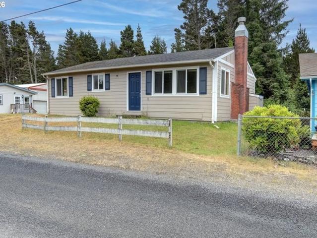 1412 th Pl, Long Beach, WA 98631
