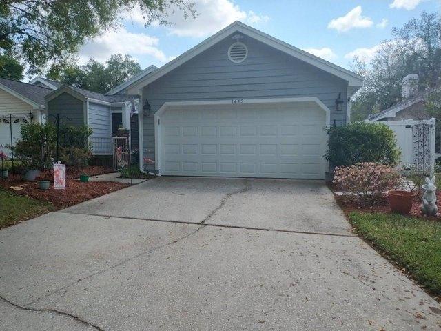 1412 Walden Oaks Pl, Plant City, FL 33563