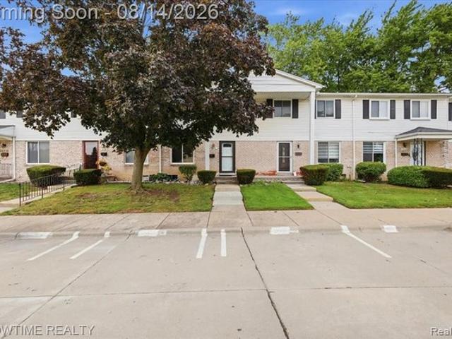 14132 Merriweather St, Sterling Heights, MI 48312