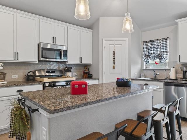 14136 Danesdale Dr, Pilot Point, TX 76258 | MLS #21240