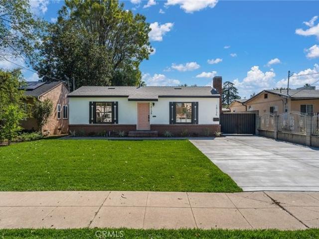 14138 Archwood St, Van Nuys, CA 91405