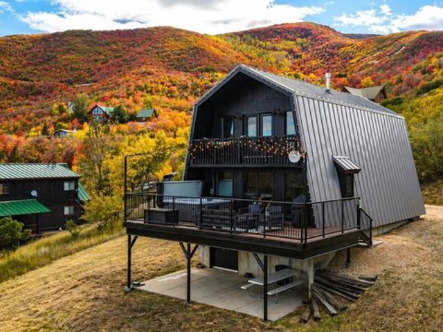 1413 Basel Dr, Midway, UT 84049