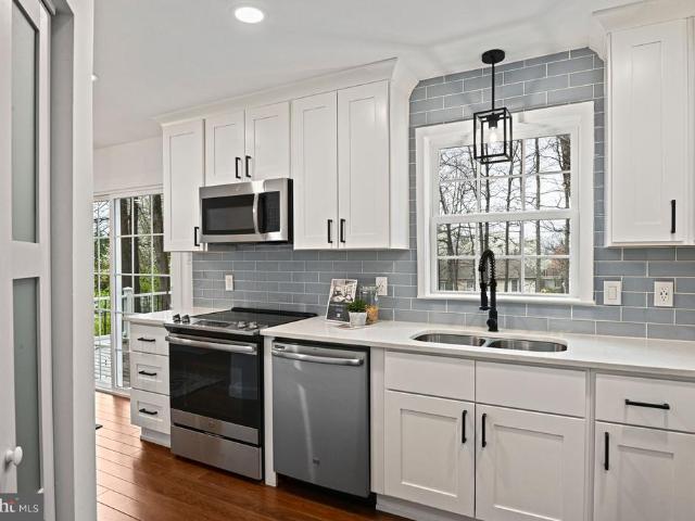 1413 Bayshire Lane