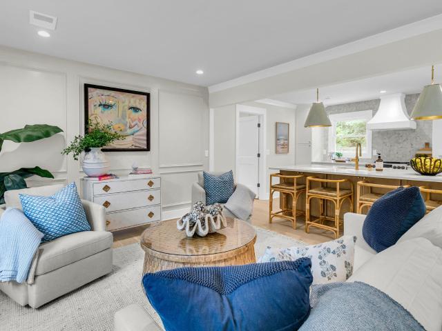 1413 Glencoe Drive