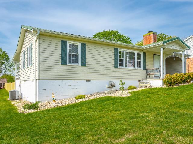 1413 London Ave, Hixson, TN 37343 | MLS #1531 | Compass