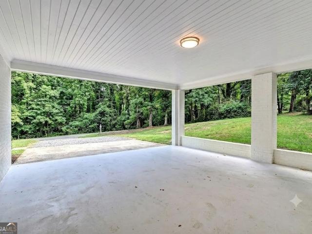 1413 Thomas Road