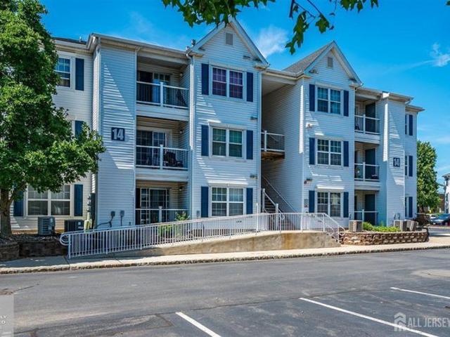 1413 Waterford Dr, Edison, NJ 08817