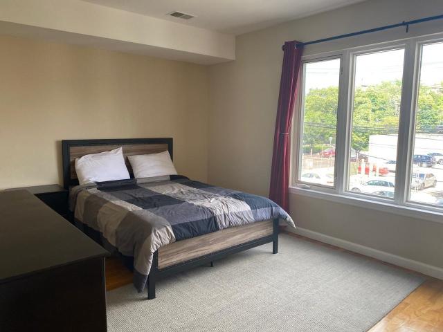 141 143 Norfolk Street 10 Bed | 7 Bath UH | T1 Studio Apartment for Rent at 141 143 Norfolk St, Newark, NJ 07103 University Heights