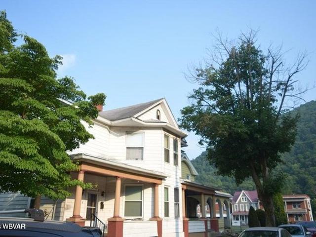 141 143 Third St, Renovo, PA 17764
