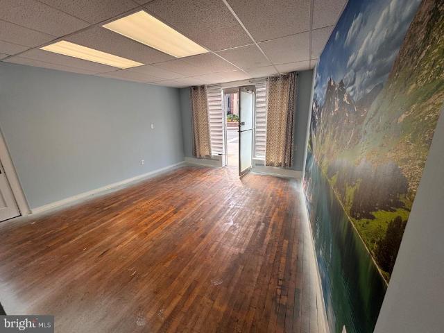 141 143 W Broadway