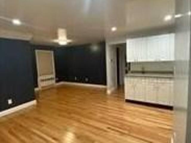 141 16 256Th St, Jamaica, NY