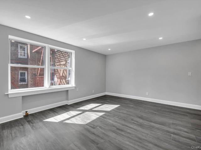 141 1 th Avenue 3 H