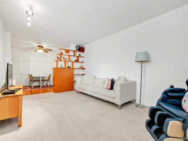 141 1 th Avenue 4G