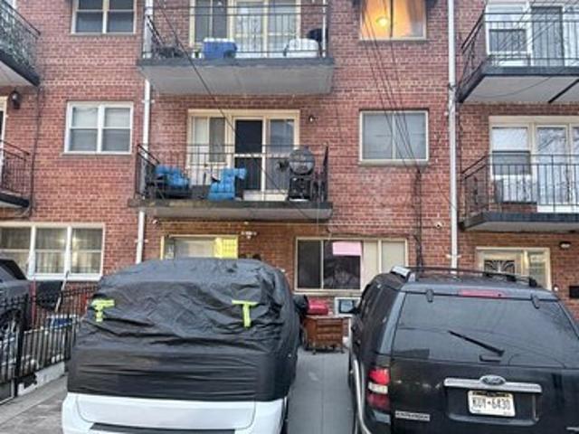 141 1 Rd, Briarwood, NY 11435