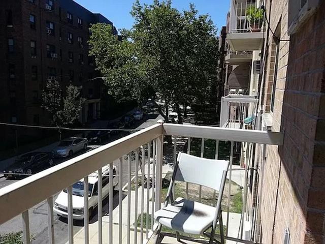 141 35 PERSHING CRESCENT 1 Bedroom Apartment for Rent at 141 35 Pershing Cres, New York, NY 11435 Briarwood