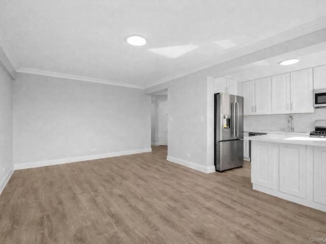 141 37 Union Turnpike, Unit 2O
