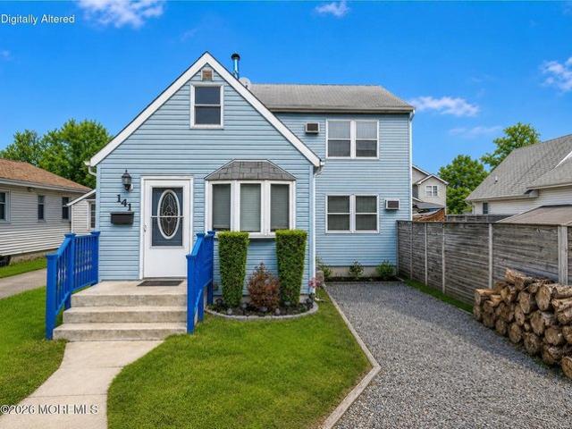 141 7th St, Hazlet, NJ 07734