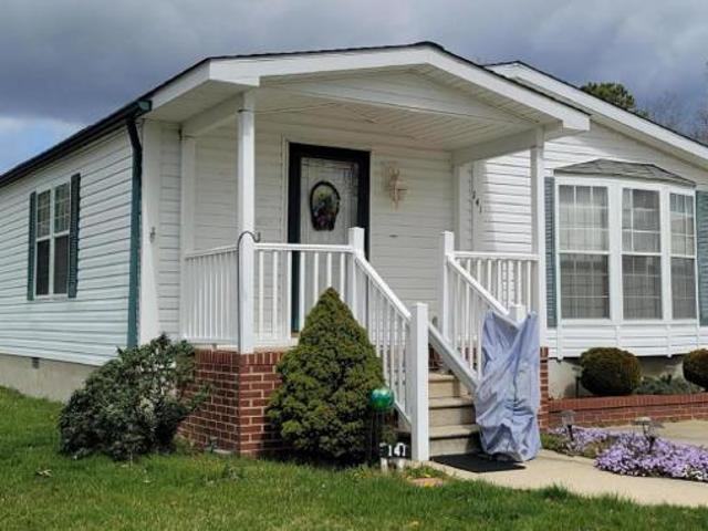 141 Country Ln, Buena, NJ 08310