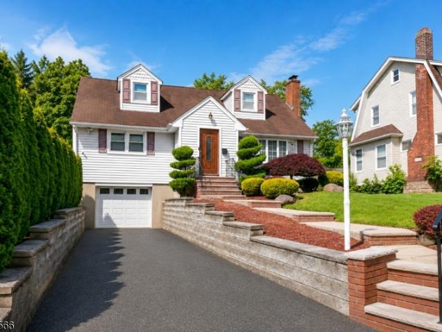 141 Coeyman Ave