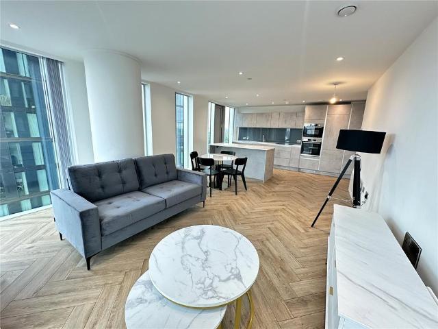 141 Chester Road, Manchester, M15 2 bed apartment to rent £2,150 pcm £496 pw