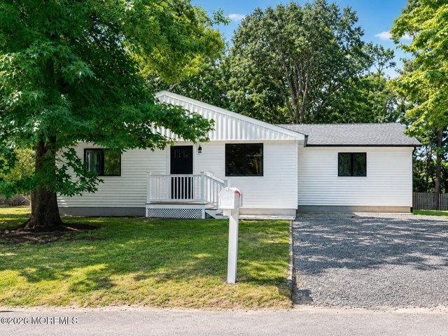 141 Chestnut St, Little Egg Harbor, NJ 08087