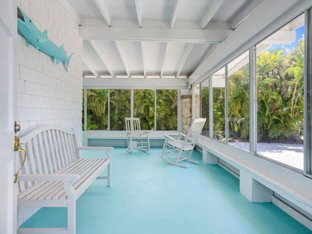 141 Chilean Avenue, Palm Beach, USA, Fl
