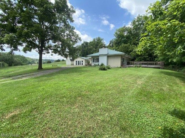 141 Cub Dr, Ravenswood, WV 26164