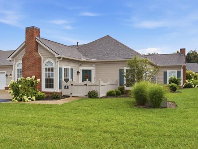 141 Academy Dr, Wilmore, KY 40390