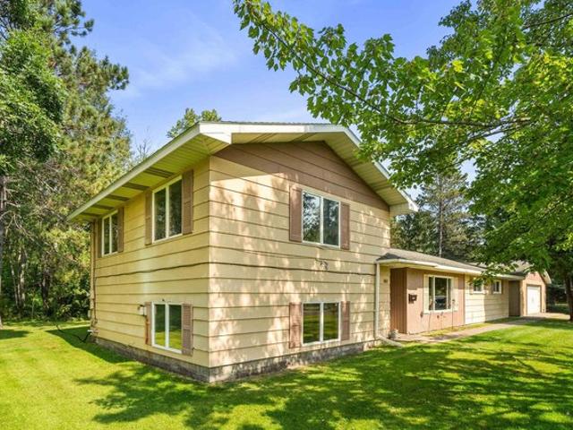 141 Alice St, Proctor, MN 55810
