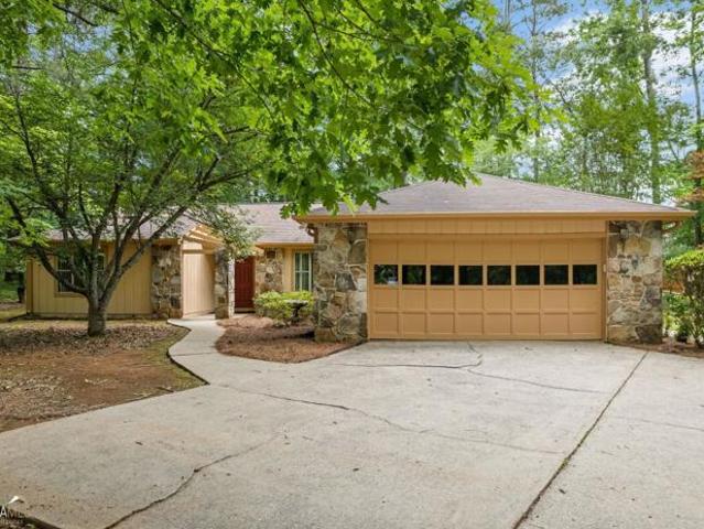 141 Ashley Oaks Dr, McDonough, GA 30253