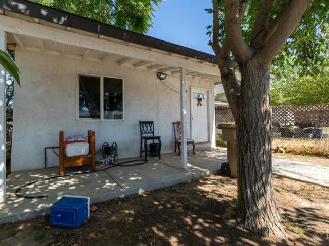 141 Augusta St, Bakersfield, CA 93307