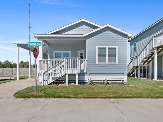 141 Barnacle, Rockport, TX 78382