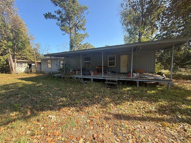 141 Bluebird Dr, Onalaska, TX 77360