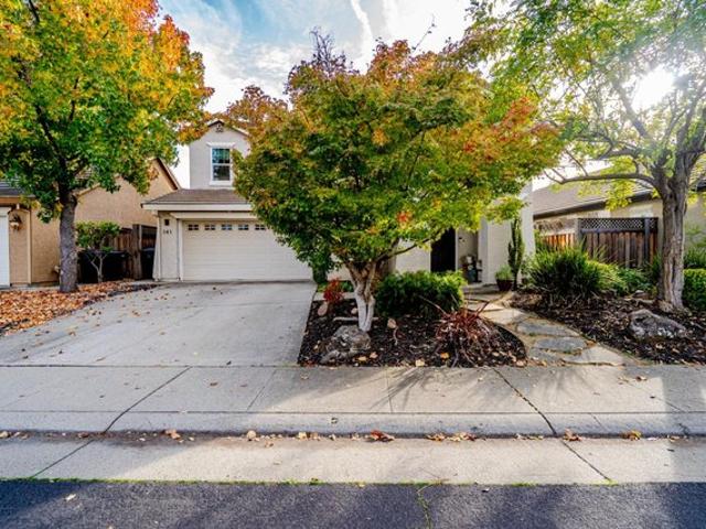 141 Bridgeway Ct, Roseville, CA 95678