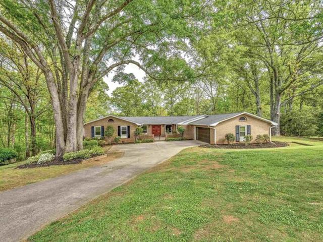 141 Greybridge Rd, Pelzer, SC 29669