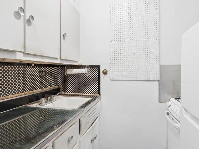 141 E 55th Street 4 F