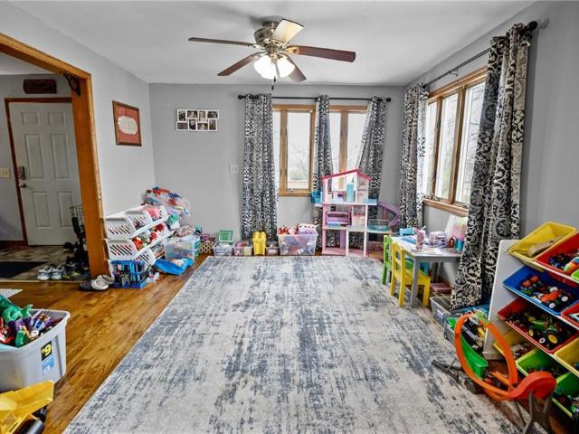 141 E 7th Street