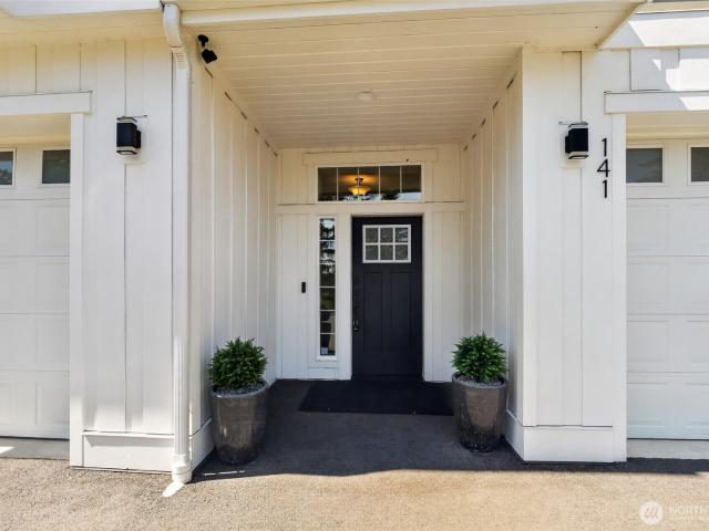 141 E Allynview Drive