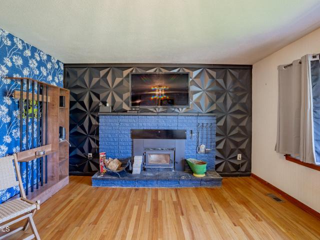 141 East Central