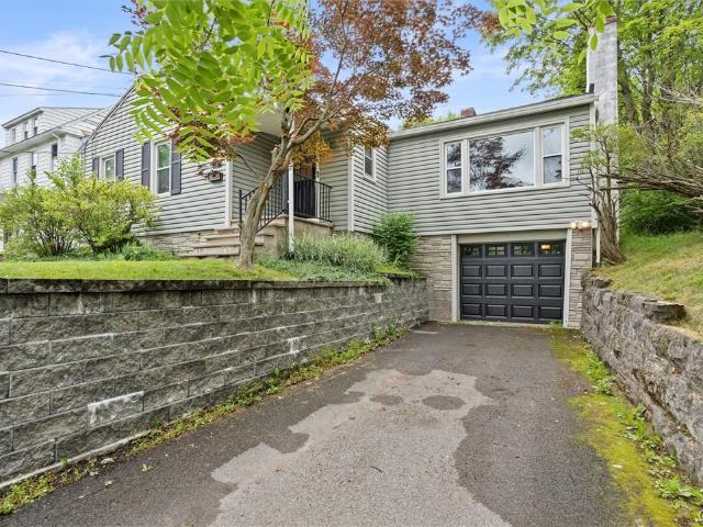 141 Edgehill Road