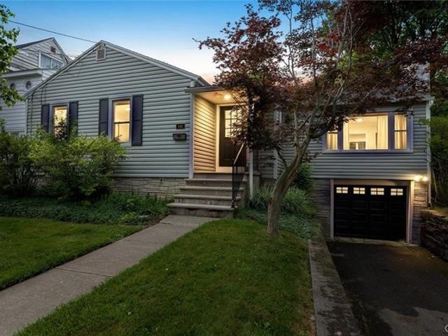 141 Edgehill Rd, Syracuse, NY 13224