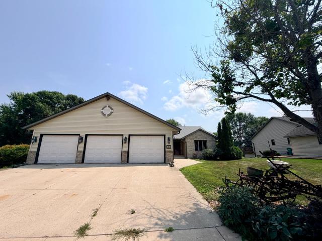 141 Fairlawn Avenue E