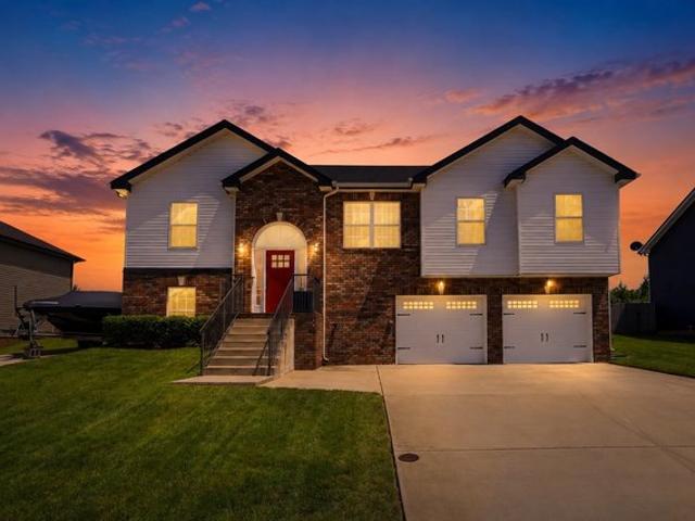 141 Kingstons Cv, Clarksville, TN 37042