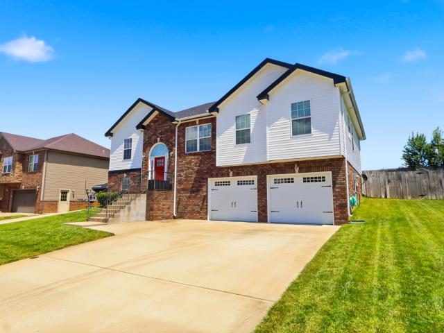 141 Kingstons Cv